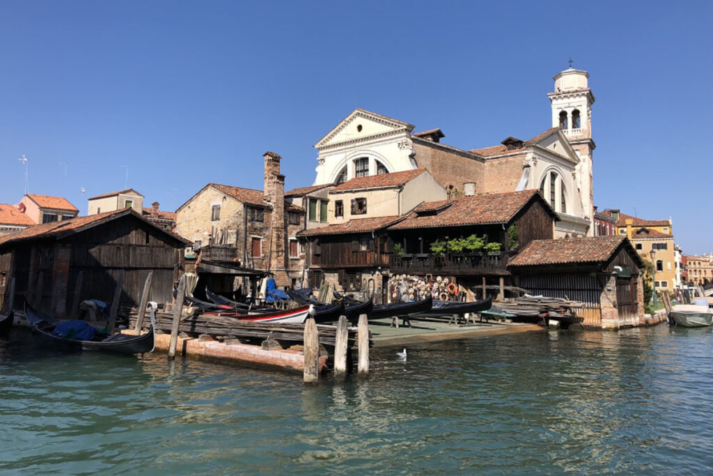 Venetian Squero - veveglass