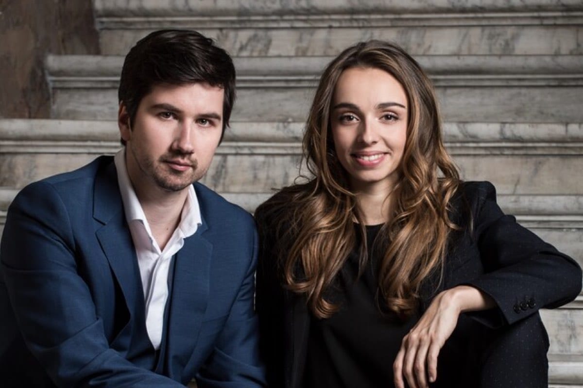 Lea Desandre and Thomas Dunford - veveglass