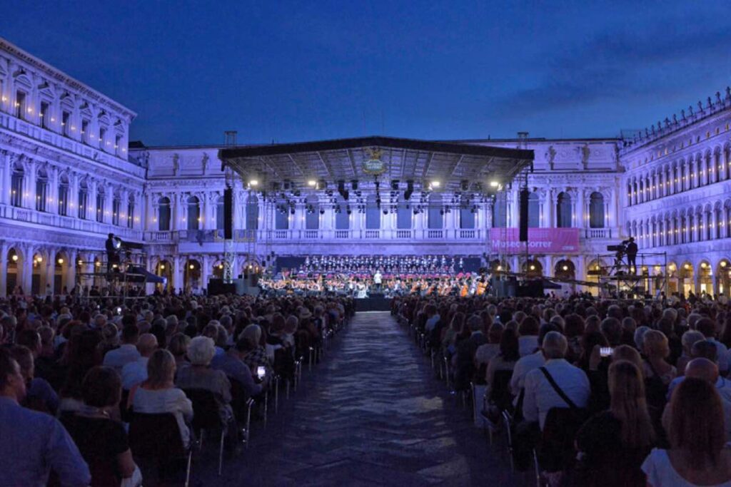 Piazza San Marco Concerts 2024 - veveglass